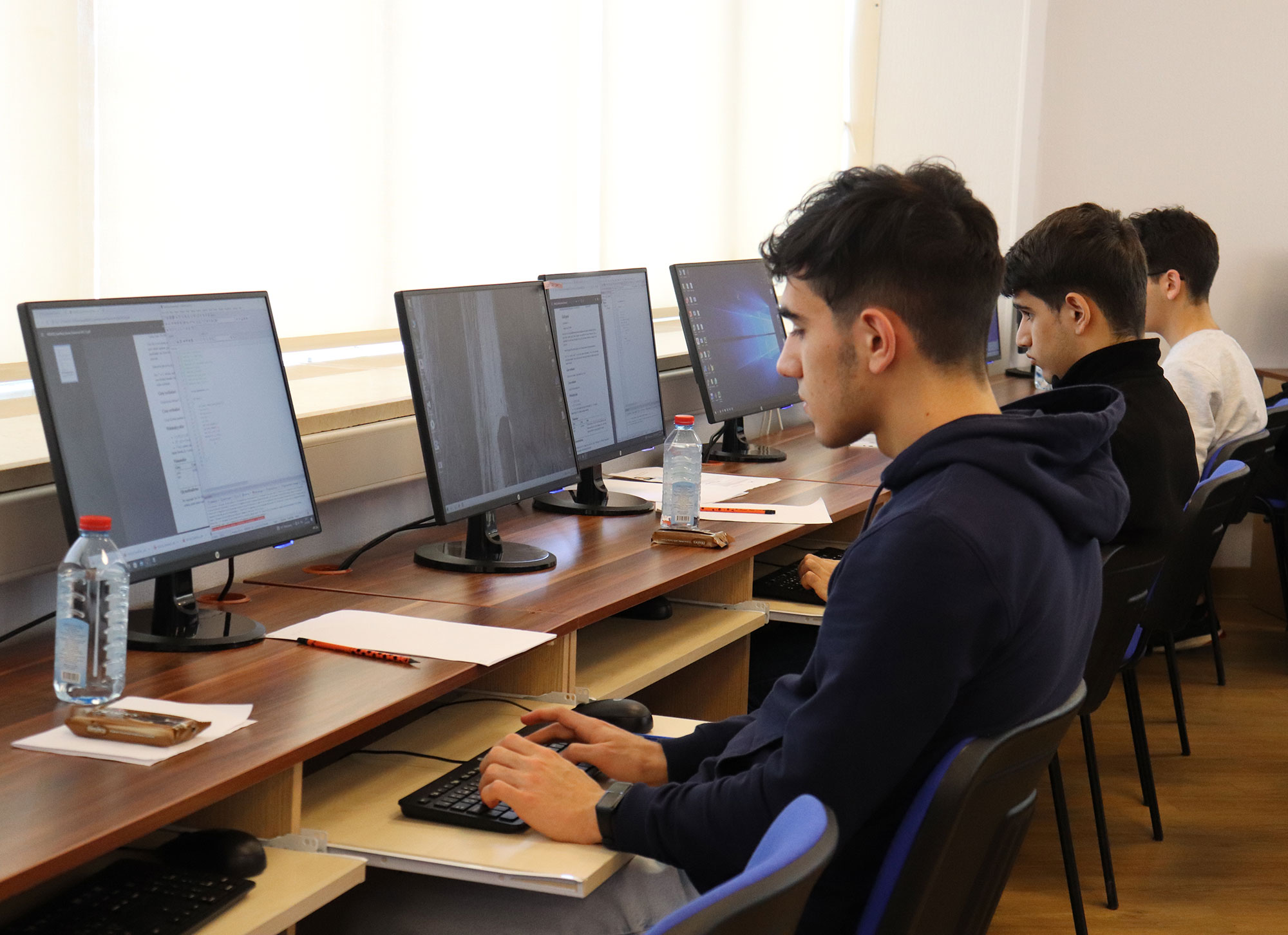 İnformatika fənni üzrə yarımfinal turu |Azərbaycan Respublikası Elm və ...